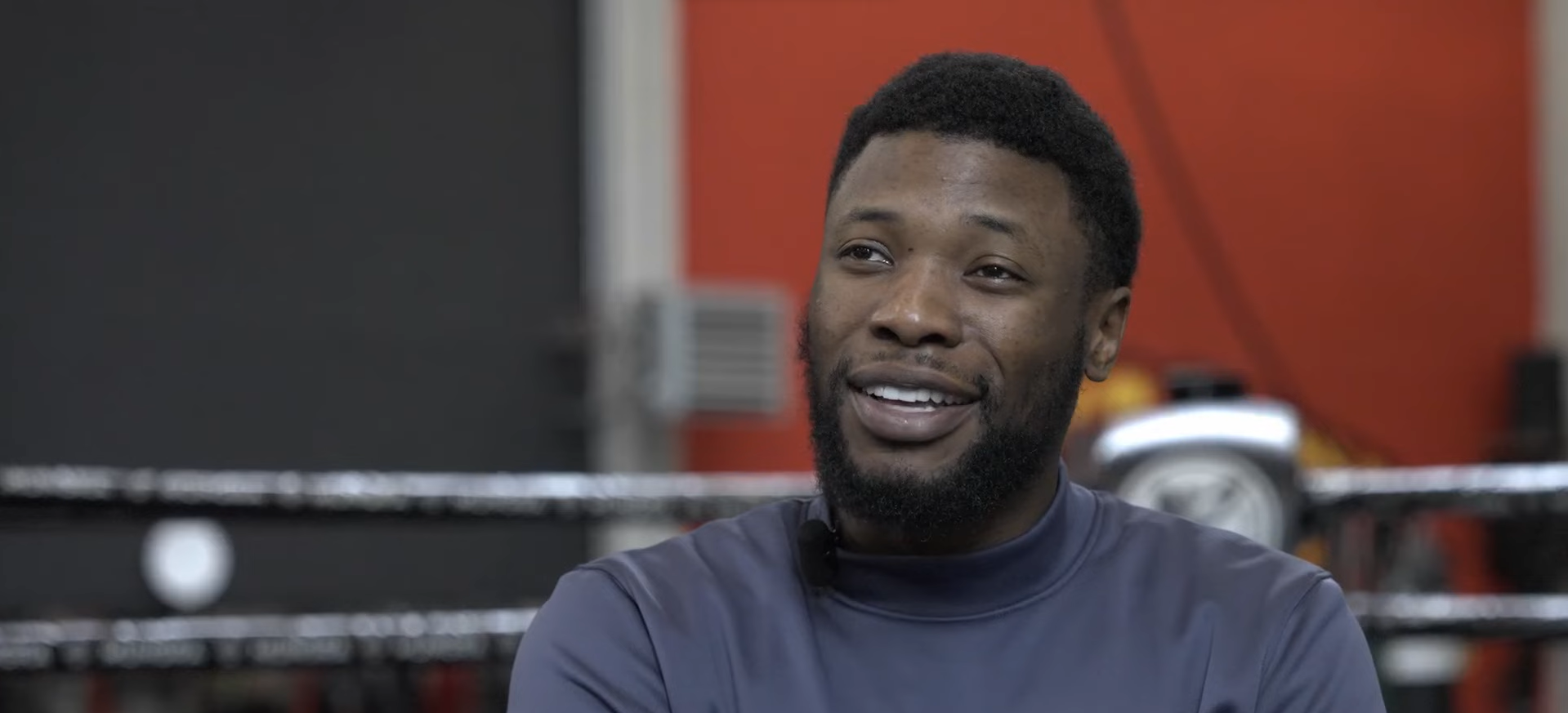 Van de mainstage naar de ring: Sevn Alias keert terug in de vechtsport ...